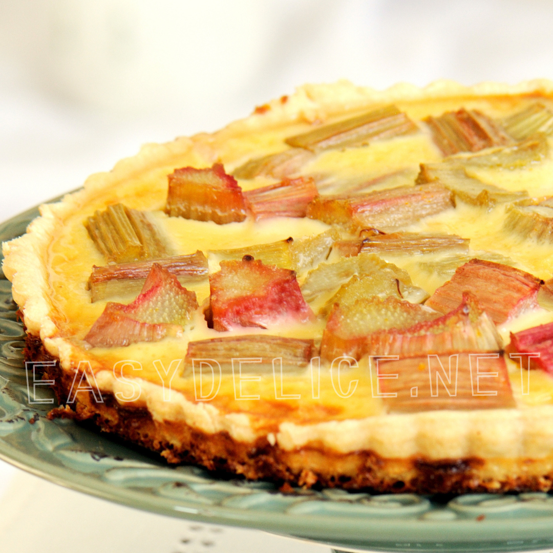 Recette de Tarte à la rhubarbe à la pâte feuilletée ultra simple ...